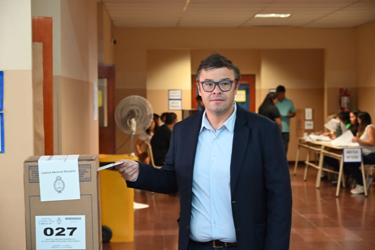 Ernesto Harry Pérez: "No hay lugar en nuestro espacio para la tristeza ...