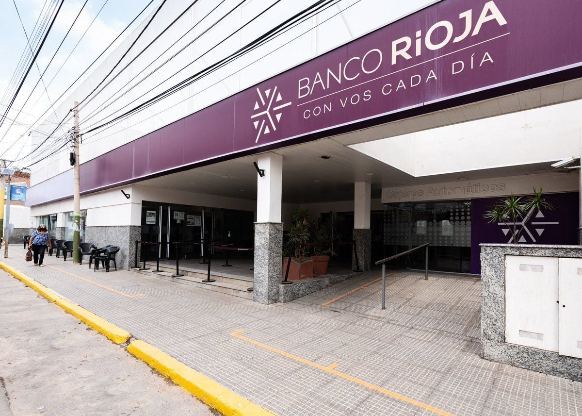 Marcelo Becerra: "La gente votó esperanzada en un cambio, pero ha sido ...